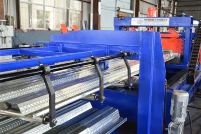 China Cutting Material Cr12Mov Metal Deck Roll Forming Machine With Servo Motor for sale