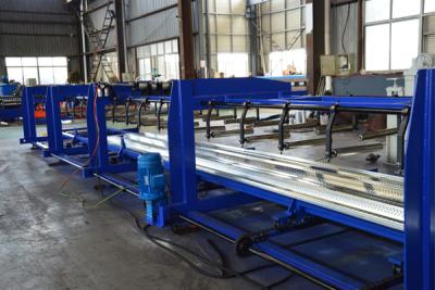 China Cutting Material Cr12Mov Metal Deck Roll Forming Machine With Servo Motor for sale