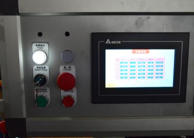 Chine Goujon en acier de courrier de 12 rouleaux T et petit pain de voie formant la machine avec les trous de poinçon hydrauliques à vendre