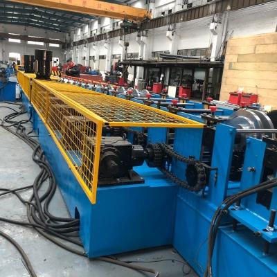 Cina rotolo di acciaio al carbonio di 12m/S 3mm che forma attrezzatura per la Camera del contenitore in vendita