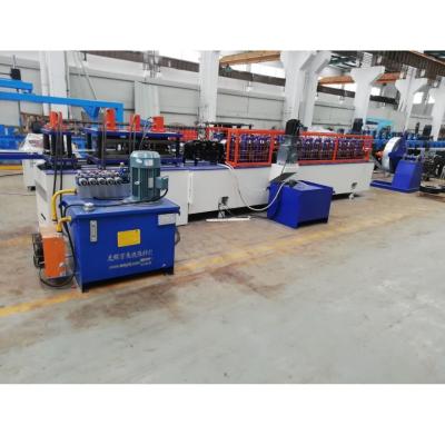 Cina sportello d'acciaio del metallo galvanizzato 1.2mm laminare a freddo formazione della macchina con il sistema di raffreddamento ad acqua in vendita