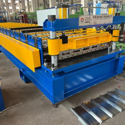 China Rollo de acero de la techumbre del grueso 0.3-0.8m m 1220m m del color de PPGI de la anchura material de acero de la bobina que forma la máquina en venta