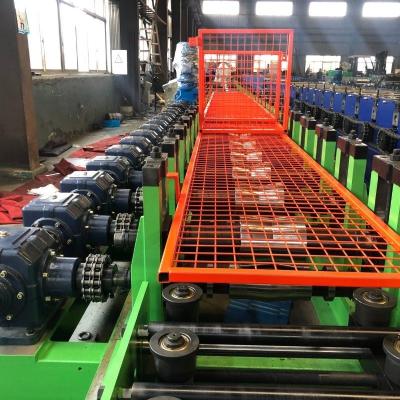 Cina Rotolo d'acciaio galvanizzato della piattaforma che forma taglio idraulico della macchina 0.7mm Vigas in vendita