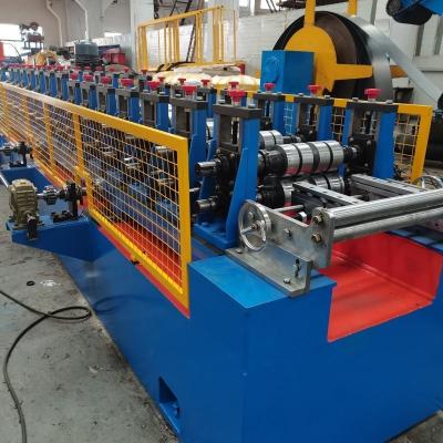 China o rolo da trilha do parafuso prisioneiro da largura de 120mm que forma a máquina 4KW galvanizou o perfil de aço do canal à venda