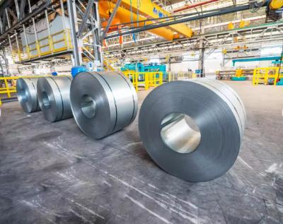 Cina Coil di acciaio inossidabile laminato a freddo di lunghezza personalizzabile per diversi progetti in vendita