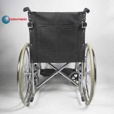 Cina Sedia a rotelle d'acciaio piegante di colore su ordinazione con il poggiapiedi staccabile Flip Back Seat in vendita