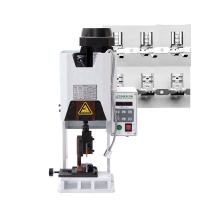 China 30mm Eind Plooiende Machine 0.55KW voor Computergelijkstroom Terminal Te koop