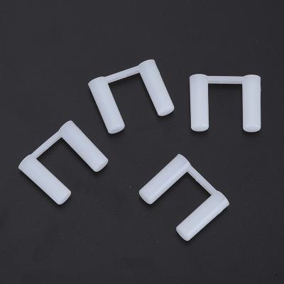 Cina PE 4.8mm 2 Pin Safety Plug Covers in vendita