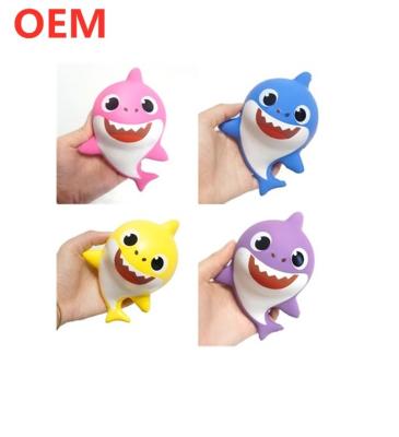 Chine Des jouets personnalisés en mousse de requin. à vendre