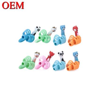 Cina Topper per penna giocattolo simpatico gatto ABS personalizzato Topper per matita figura 3D OEM in vendita