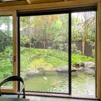 China Quick And Easy Installation Option For Standard Invisible Screen Door for sale
