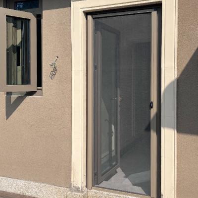 Cina Powder Coated Roller Security Door With 1.2mm Frame Thickness For Enhanced Security in vendita
