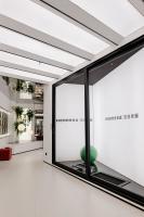 China High Durability Retractable Screen Door Custom Size Available for sale