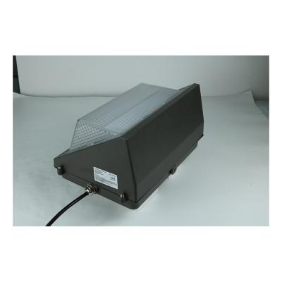 China Lâmpada de parede LED 40W 60W LED 100-277V IP65 Lâmpada de parede externa à venda