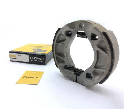 China Ceramic Brake Shoe Pad Replacement Rear & Front For Yamaha YBR125 for sale