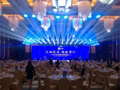 China Indoor Led Video Walls With Die - Cast Aluminum Cabinet , Large Led Screens For Concerts for sale