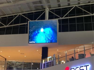 China Commercial Indoor LED Billboard Indoor Advertising Screens 1000nit Brightness for sale