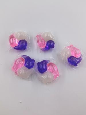 Cina 12g 15g OEM ODM Capsule di detersivo ad alta efficienza per lavaggio a 3 camere in vendita