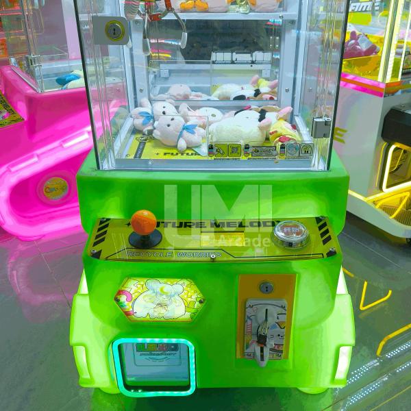Quality NEW Mini Claw Machine Kids Table Top Claw Machine Vending Small Plush Toy Claw for sale