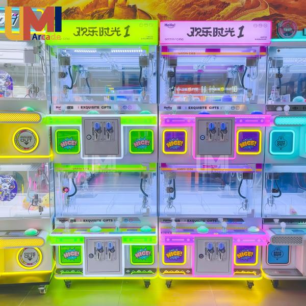 Quality Hot Selling Mini Claw Machine Custom logo Coin-operated Boutique Plush Toys Arcade Game Vending Machine for Mall & FEC Use for sale