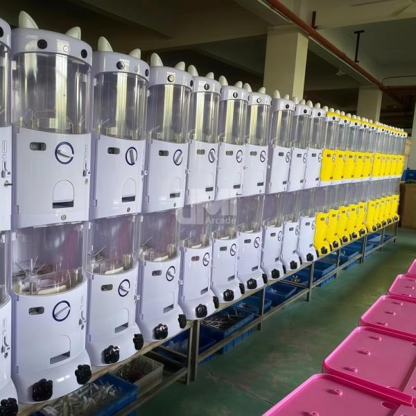 Quality Cartoon Style Double-Layer Capsule Toys Machine 1-Year Warranty Gashapon Vending for sale