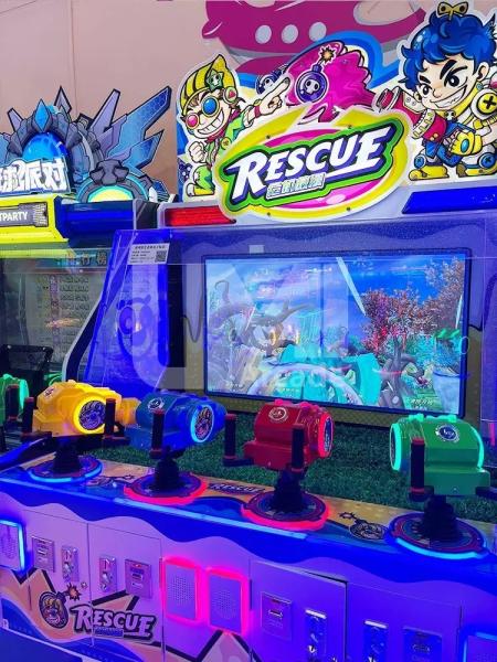 Quality Rescue Water Shooting Arcade Machine 4 Player Shooting Video Games Coin- for sale
