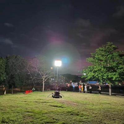 China IP65 LED Teleskopmasten aufblasbare Arbeitsleuchtturm für Bau- und Straßenarbeiten zu verkaufen