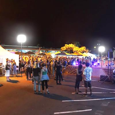 Cina Fabbricazione di luci a LED per palloncini 100W Torre di luce all'aperto Per matrimoni Feste Campeggio in vendita