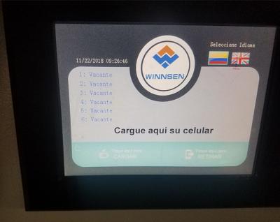 China Coin Operated Floor Stand Cell Phone Charging Machine Mobile Phone Charging Station with 43" LCD screen for sale