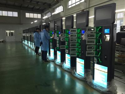 China Cacifos inteligentes do quiosque das estações de carregamento do telefone celular do serviço do auto para o telefone celular à venda