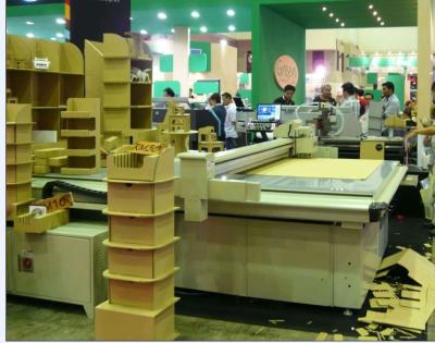 China Free standing display unit sample maker oscillating knife cutter plotter for sale