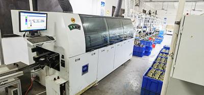 Cina Saldatrice di SMT Wave del motore di punto in vendita