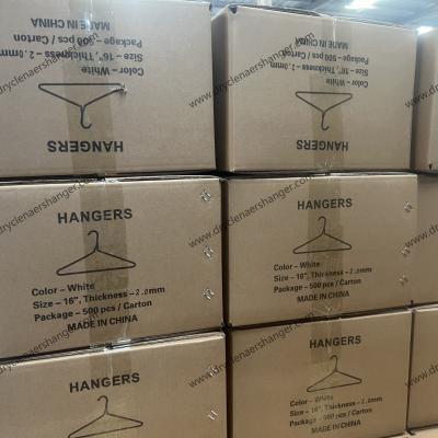 China 32 g per pc vinyl gecoate stalen hanger Duurzaam en langdurig voor ophangen Te koop