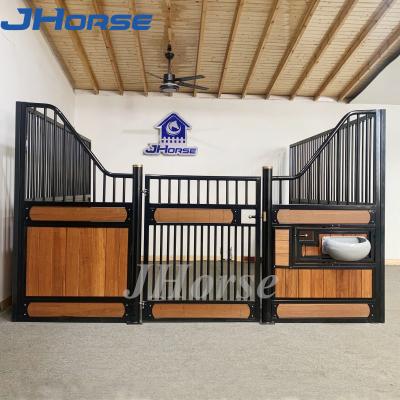 China L'acciaio inferiore esclude il rivestimento della polvere di 12ft Mesh Horse Stall Fronts Plastic for sale