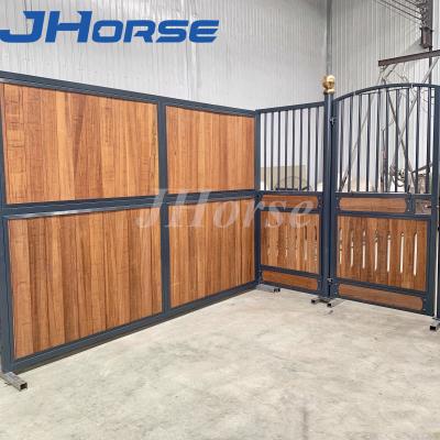 China Equine Portable Horse Stable Box Customizable Standard Sliding Or Swing Door For Safety for sale