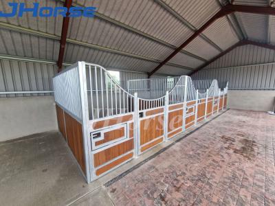 China Australian Horse Stable Box Portable Frame Wooden Customizable for sale