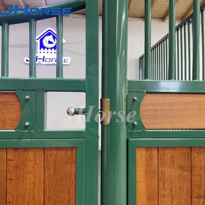 Cina Stalloni di cavalli europei robusti e resistenti lunghezza 3,5 m tipo legno di pino in vendita