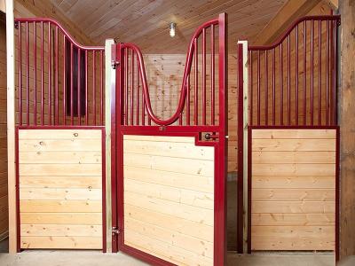 China Temporary Wood Portable Horse Box Stalls Swing Stall Gates Available Custom for sale