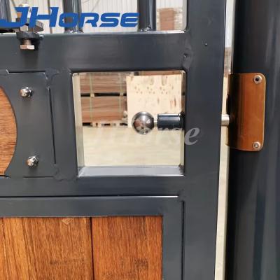 China Customizable Stable Panels Steel Q235 / Q235B With Pine Or Bamboo Fillings for sale