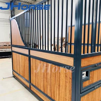 China Customizable Stable Panels Steel Q235 / Q235B With Pine Or Bamboo Fillings for sale