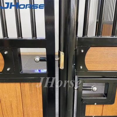 China Robust Steel Horse Stables With Modular Welded Structure Length 3m-4.2m for sale