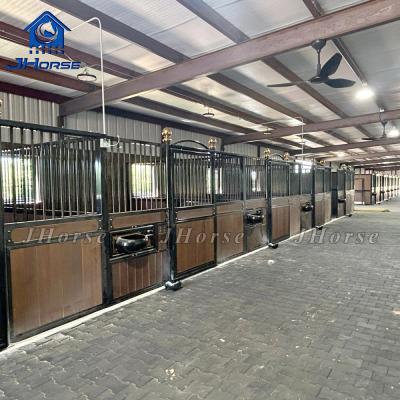 Cina Forniture per scuderia equina Euro Horse Stall Fronts Attrezzatura per cavalli Box per stalla con porta scorrevole in vendita
