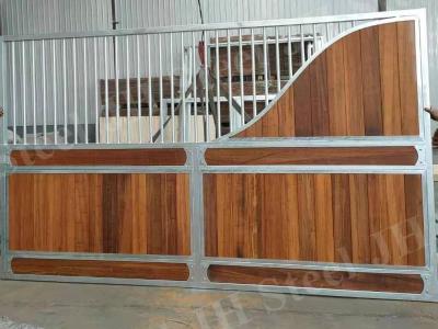 耐久板ヨーロッパの内部タケInfill馬の馬小屋