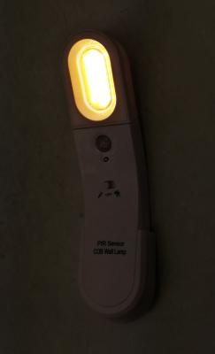 Cina Luce ricaricabile del Governo del sensore di moto della luce 200x53x44mm 2W LED del sensore del Governo nell'ambito di contro illuminazione di gabinetto in vendita