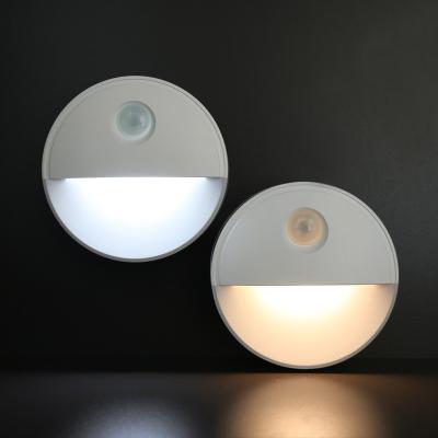 Cina ABS 7.2x7.2x2.6cm della luce 12LM 3xAAA del Governo di moto del guardaroba di 3x2835 SMD in vendita