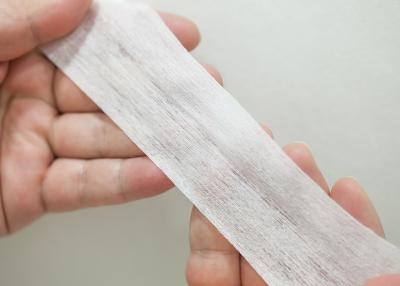 中国 220cm 32g/Mの²の非編まれたスパンレースの未加工白い生地 販売のため