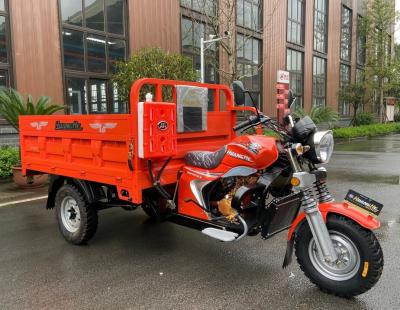 Cina Motociclo a 3 ruote 200cc Motore da 2,0 m Casella di carico Triciclo motorizzato per il carico di merci pesanti in vendita