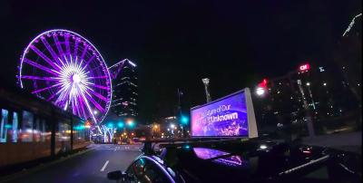 Cina Il tetto LED del taxi del pixel 3,33 visualizza il bordo di pubblicità all'aperto leggero in vendita
