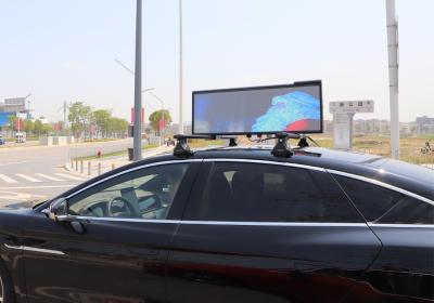 Cina Schermo parteggiato del doppio dell'esposizione di LED del tetto del taxi di IP65 4500nits 4G Wifi GPS in vendita