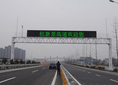 中国 16×8モジュールLED VMSはLEDの可変的なメッセージ表示板に署名する 販売のため